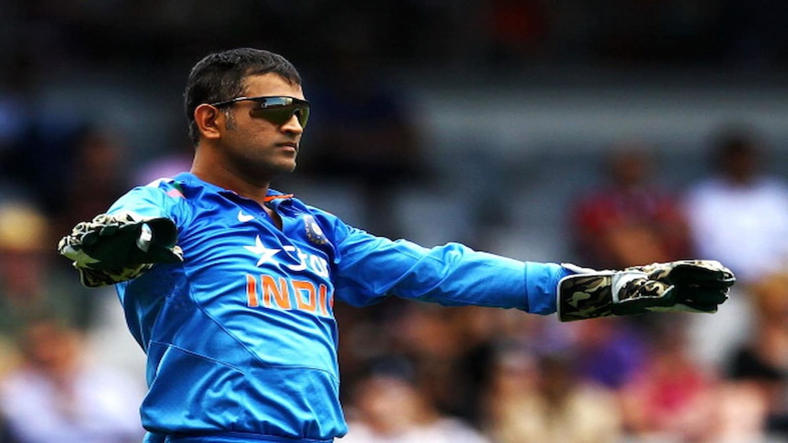 10 Unbelievable Qualities of MS Dhoni » The SportsLite