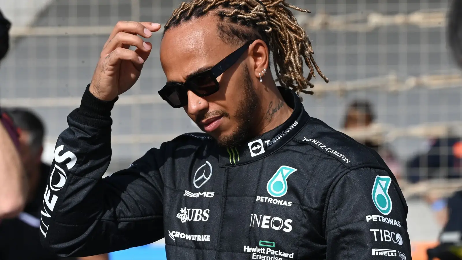Lewis Hamilton set to be offered new Mercedes contract